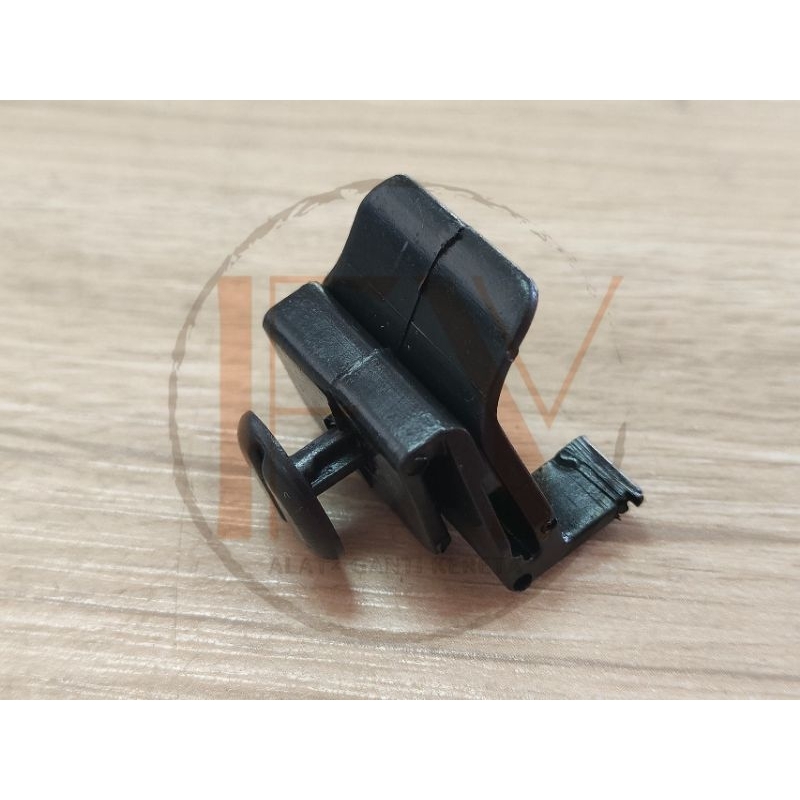 FRONT BUMPER SIDE CLIP TOYOTA VIOS WISH ESTIMA VELLFIRE | Shopee Malaysia
