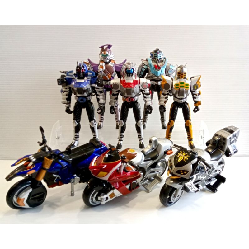COR Cast Off Kamen Rider Kabuto Gatack Drake Sasword Bee Extender ...