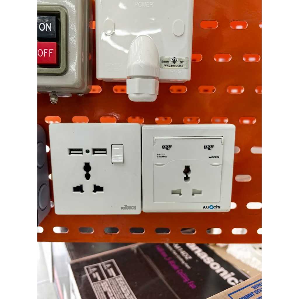 MULTI 13A Universal Switch Socket Double USB Outlet 2.1A [WHITE] | Shopee Malaysia
