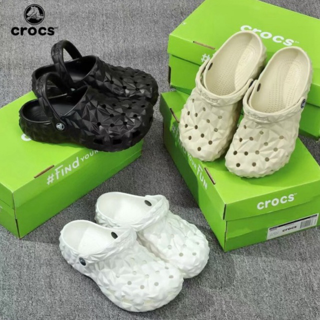 🔥(READYSTOCK)🔥Selipar CROCS sandal men’s slipper | Shopee Malaysia