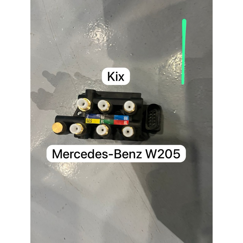 Airmatic valave Block Mercedes-Benz W205 Brand New Air-Suspension ...