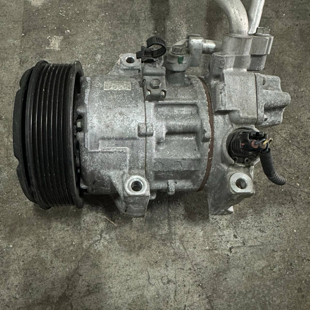 Toyota caldina zt 2.0 toyota wish 2.0 air cond compressor ORIGINAL USED ...
