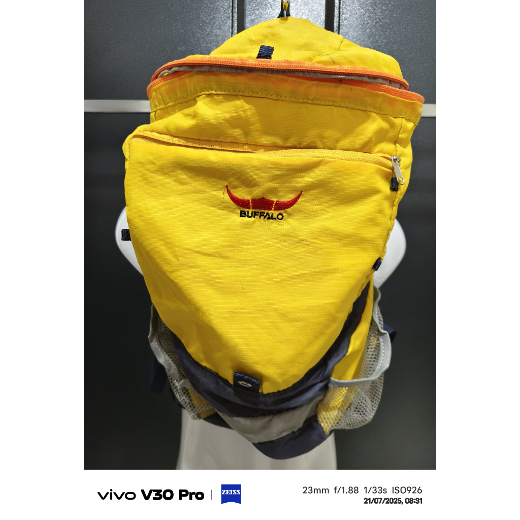 Yellow backpack 27 (2nd hand) | Shopee Malaysia