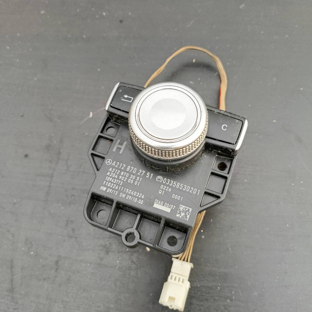 MERCEDES-BENZ E-CLASS W212 JOYSTICK (MMI CONTROL SWITCH / PAD) A212 870 ...