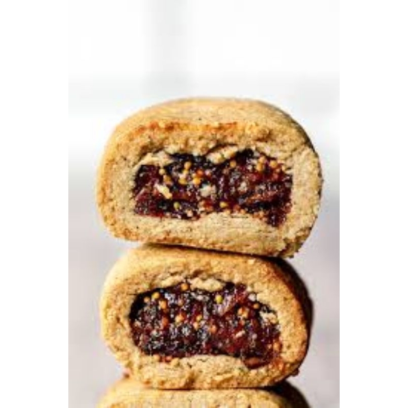 Halal Arab biscuits flavours fig and date by Deemah brand imported from ...