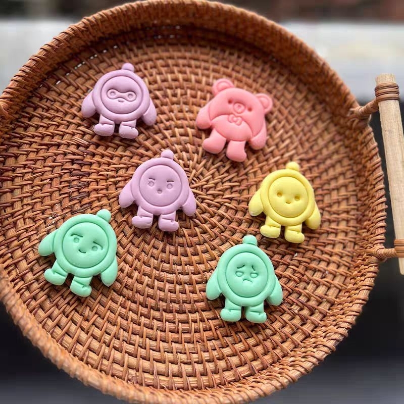 Egg Party One Bite Bun Cutter Mold Cartoon Mini Bun Cutter 卡通迷你一口馒头 ...