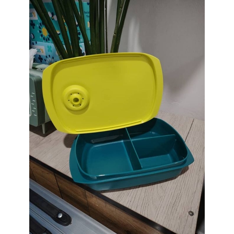 1 biji tupperware divided lunch box 1 liter | Shopee Malaysia