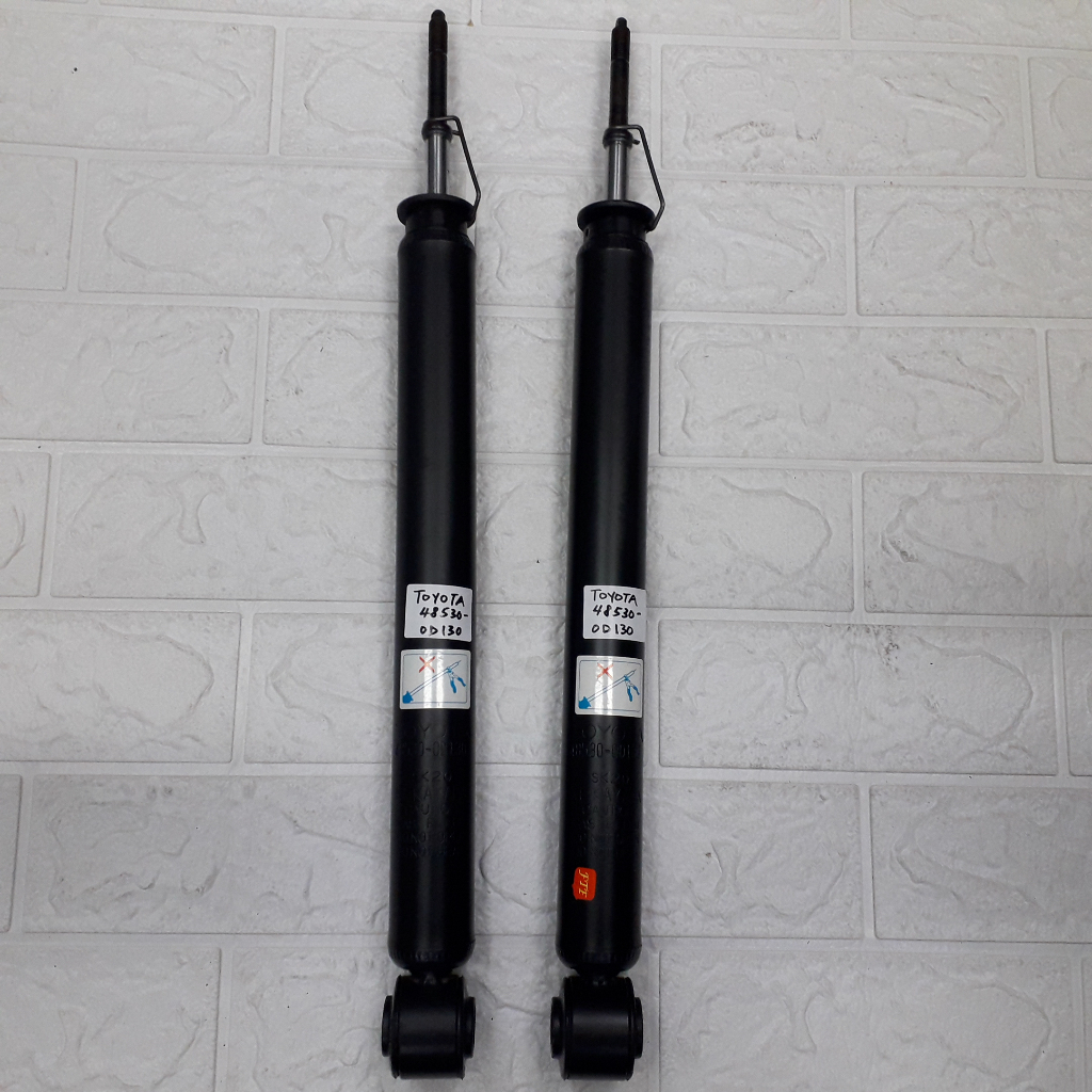 (2PCS TOYOTA 48530-0D130) (OLD STOCK) REAR (BELAKANG) ABSORBER FOR ...