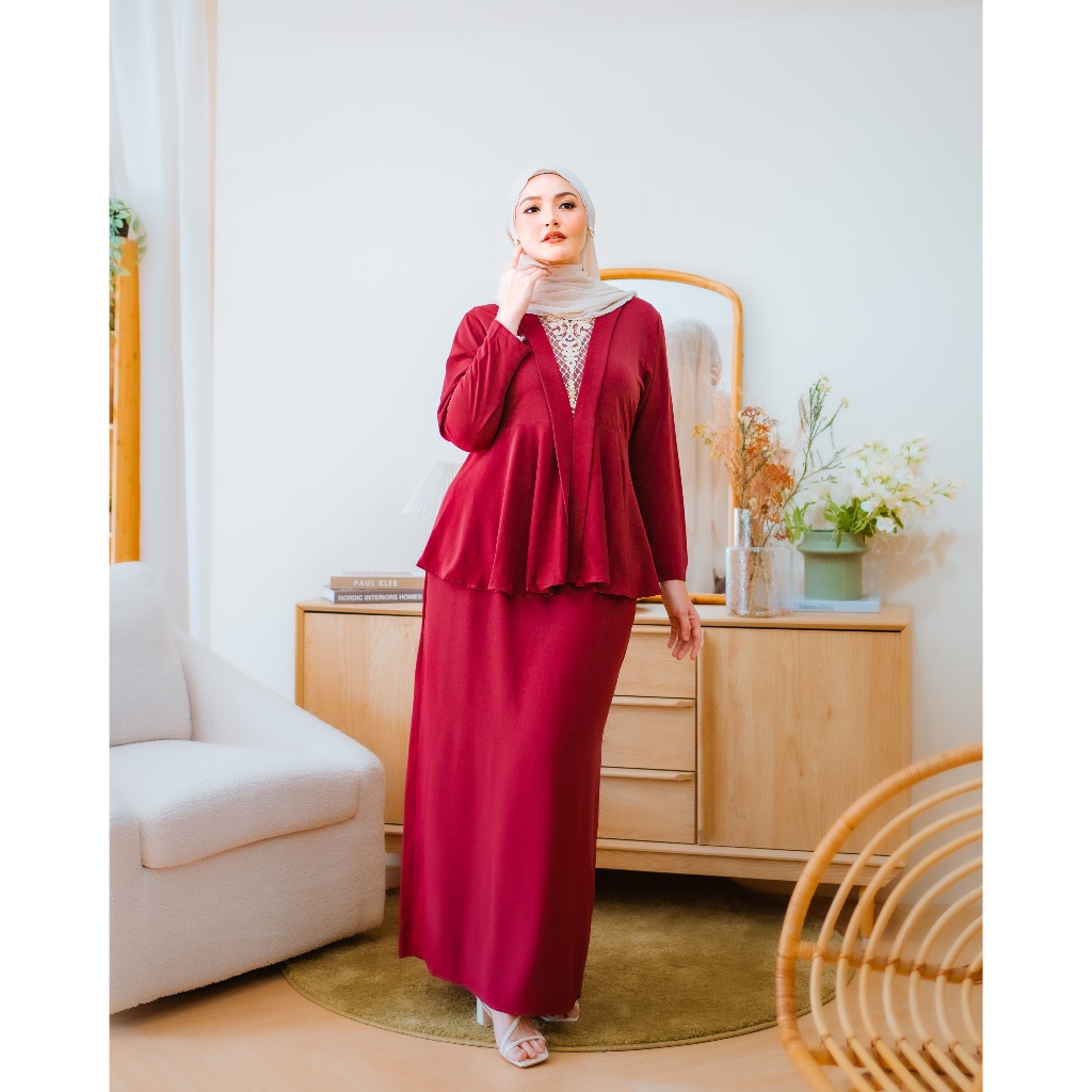 Adelia Kebaya Peplum Plus Size | Shopee Malaysia