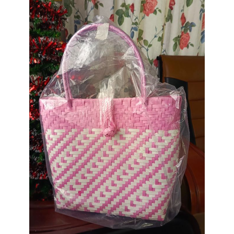 Beg Anyaman pink & putih(ada butang) | Shopee Malaysia
