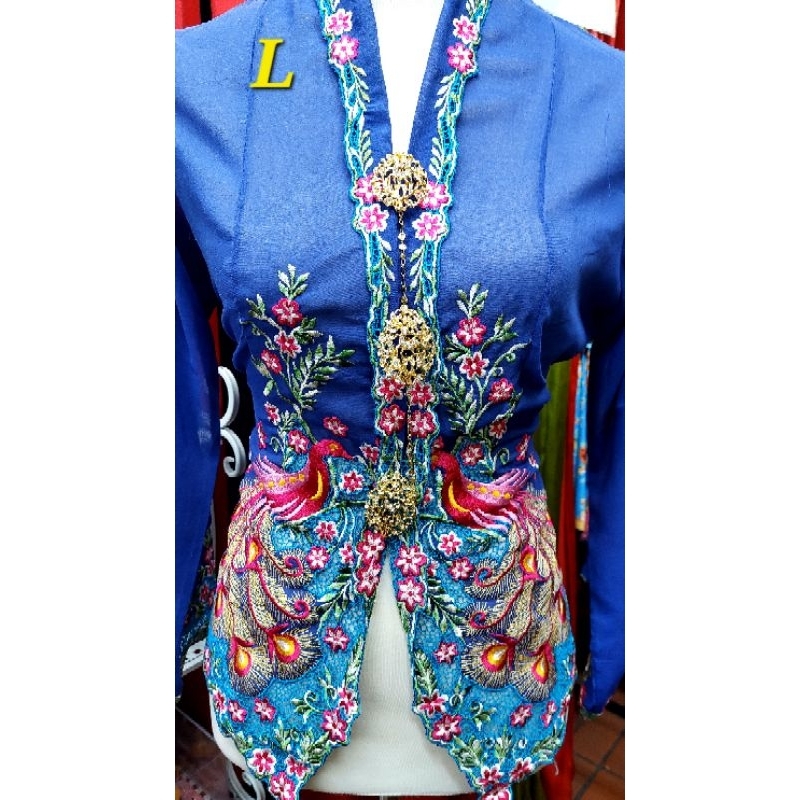 Kebaya Sulam Nyonya Embroidery Traditional Hand Made (L) | Shopee Malaysia