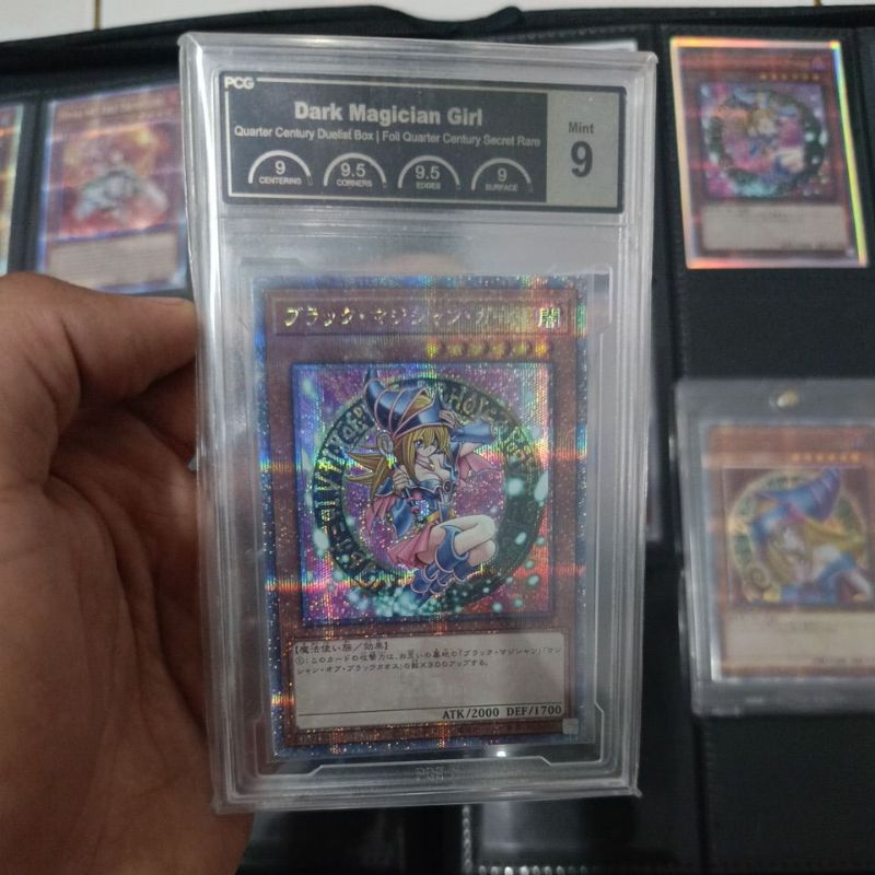 Graded PCG 9 Dark Magician Girl / ブラック・マジシャン・ガール QCDB-JP008 Foil (Quarter Century Secret ...