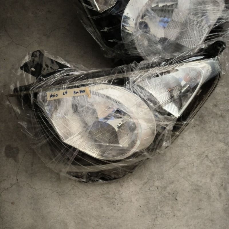 Perodua Axia 2014-2016 Headlamp Ori | Shopee Malaysia