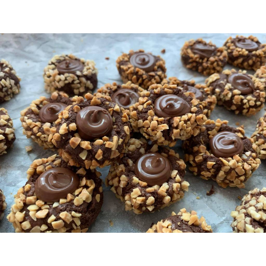 Volcano Almond Cookies With Hazelnut Nutella Premium Butter - SEDAP ...