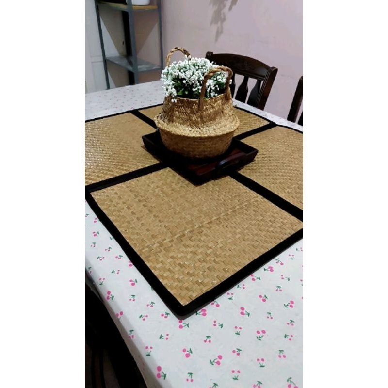 Alas meja lipat saprah, mengkuang, petak dan bulat | Shopee Malaysia