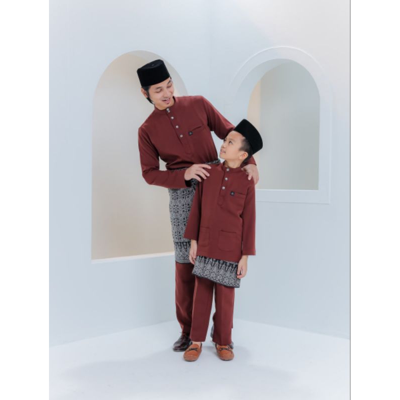 (Raya 2025) Baju Melayu Cekak Musang Burgundy | Rich Brown | Baju ...