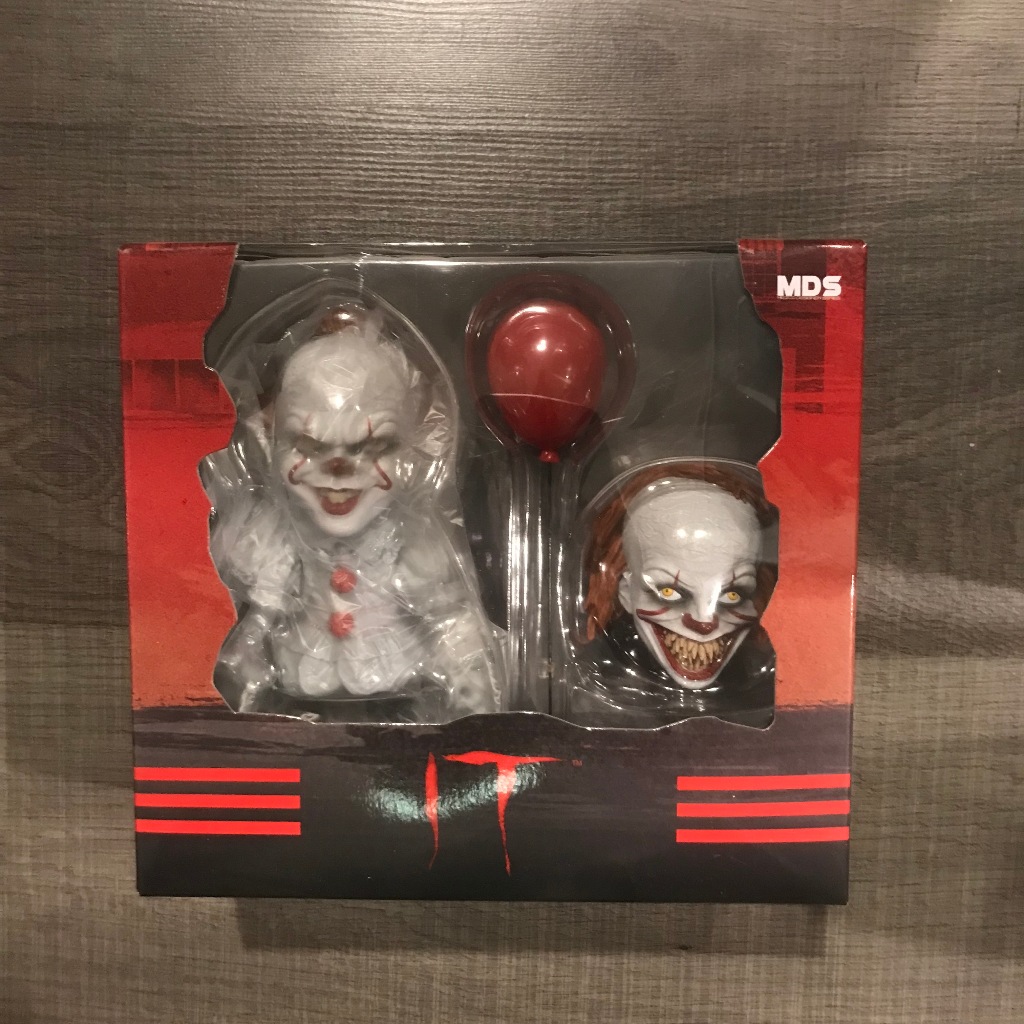 Mezco Toyz MDS Designer Series Deluxe Stylized IT Pennywise 6" Action ...