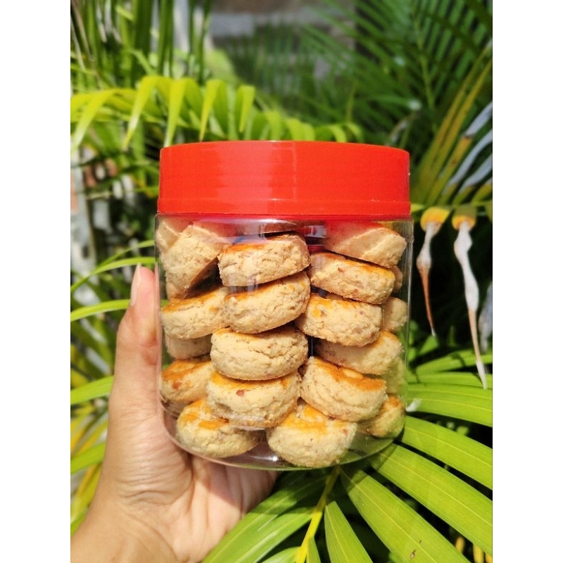 Mazola Sedap 1 balang RM18 / Kuih Mazola / Kuih Kacang / Kuih Raya ...