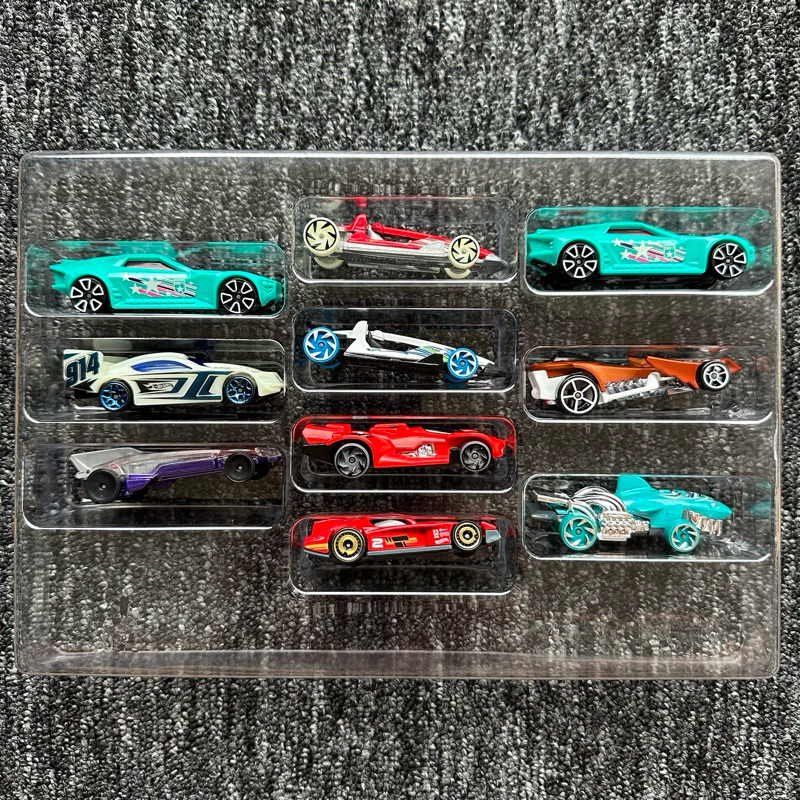 HOT WHEELS MULTI-PACK EXCLUSIVE FANTASY CARS Limited Grip Car-de-Asada ...