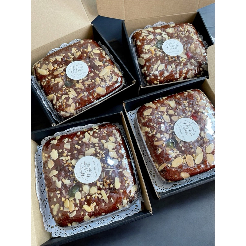 KEK BUAH PREMIUM GOLDEN CHURN BY NURJIHA 300g/600g/1kg | Shopee Malaysia