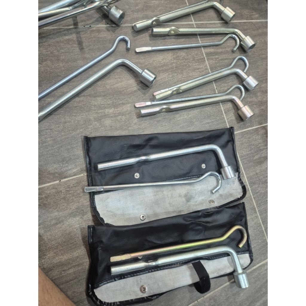 (original) car jack Tools&open tyre Tools(old new stock)like new🇯🇵🇯🇵🇯🇵 ...