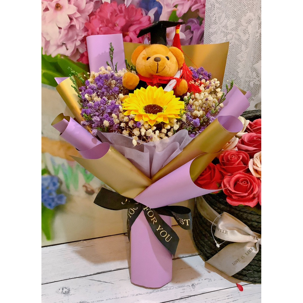 Sejambak Bunga Sabun Beruang Graduasi (S/M size– Teddy Bunga Matahari ...