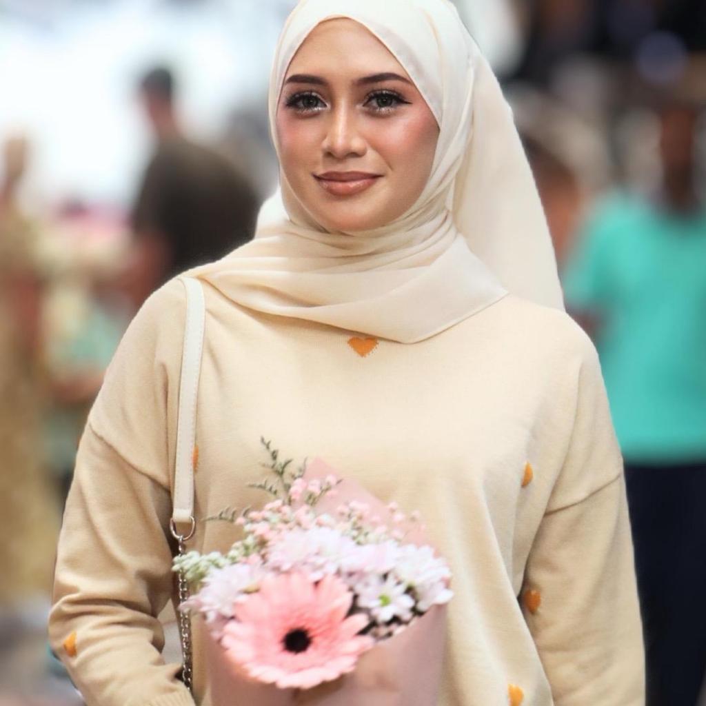 CATHLYN KNITWEAR LOVE FREE SIZE | Shopee Malaysia