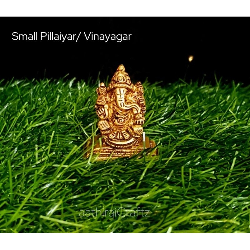 Small Pillaiyar / Vinayagar Brass Antique Finish Small Ganapathi Brass ...