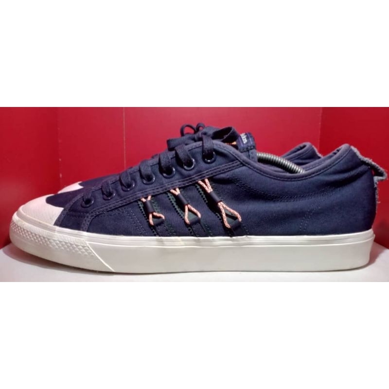 KASUT BUNDLE SNEAKER 13.5UK | Shopee Malaysia