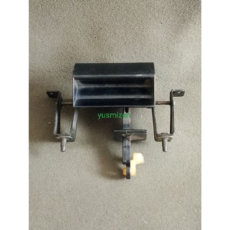 TOYOTA PRADO KZJ90/95 HANDLE REAR TRUNK /BONET BELAKANG | Shopee Malaysia