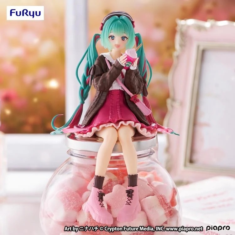 Japan FuRyu Hatsune Miku Autumn Date Pink Color Ver. Noodle Stopper ...