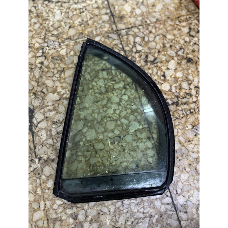 (Left side)Cermin tingkap 3segi belakang penumpang | Shopee Malaysia