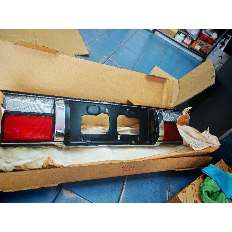 Toyota AE92 Rear bonet Garnish 100% genuine koito | Shopee Malaysia