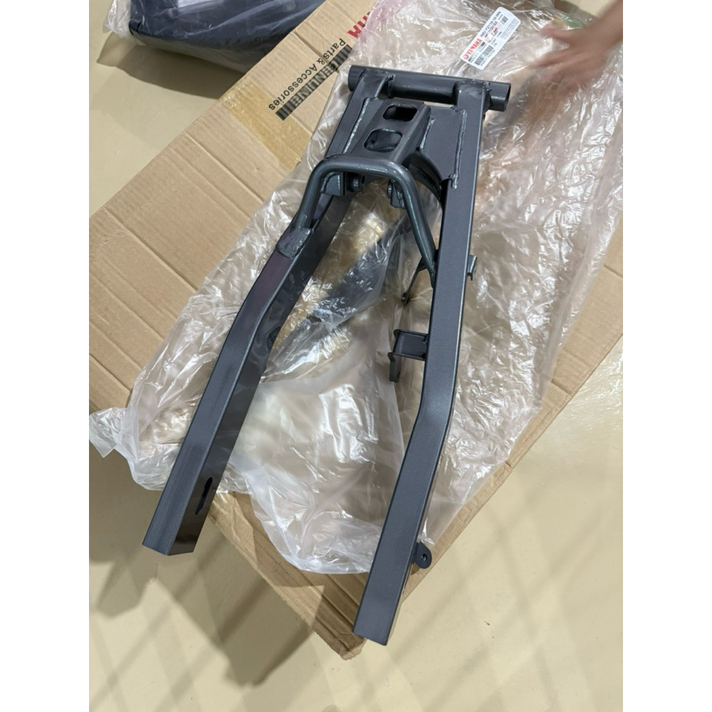 Original HLY💯 Swing Arm Yamaha 125zr/125z Arm swing arm Gray | Shopee ...