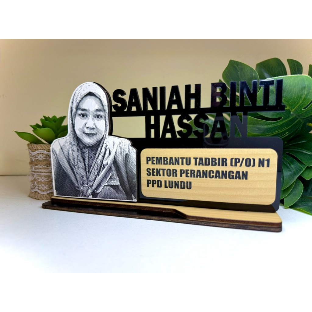 Table Stand Signage | Signboard Meja Custom Nama Ukiran Kayu Laser ...