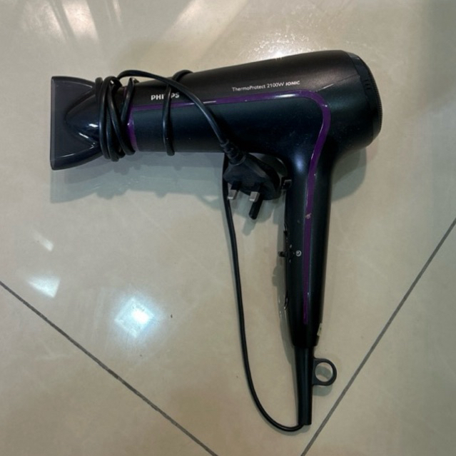 Philips ThermoProtect 2100W IONIC Hair Dryer | Shopee Malaysia