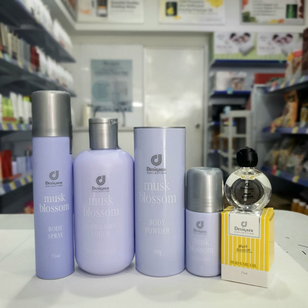 COSWAY Musk Blossom Designer Collection H & B Lotion / Body Powder ...