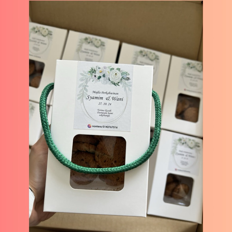 Doorgift homemade cookies coklat chips untuk majlis perkahwinan, tunang ...