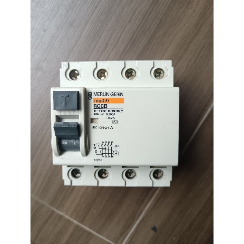 (used) merlin gelin mcb, elcb | Shopee Malaysia
