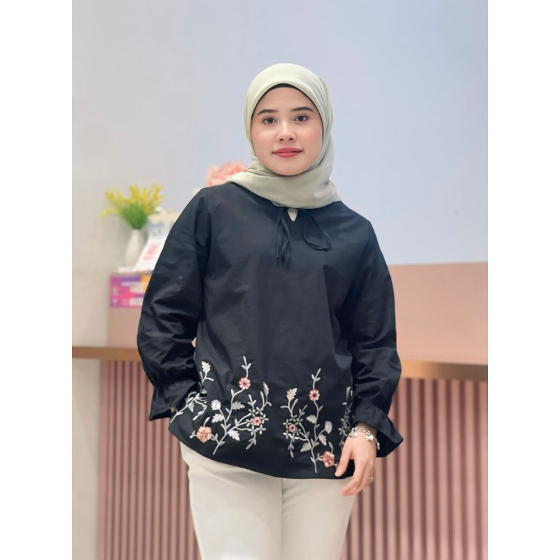 Premium Cotton Blouse with 🌸Sulam🌸(BD40603) | Shopee Malaysia