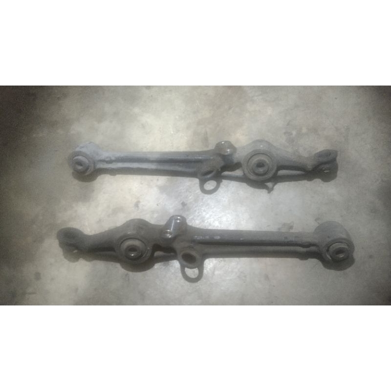 Honda Sv4 Lower arm USED | Shopee Malaysia