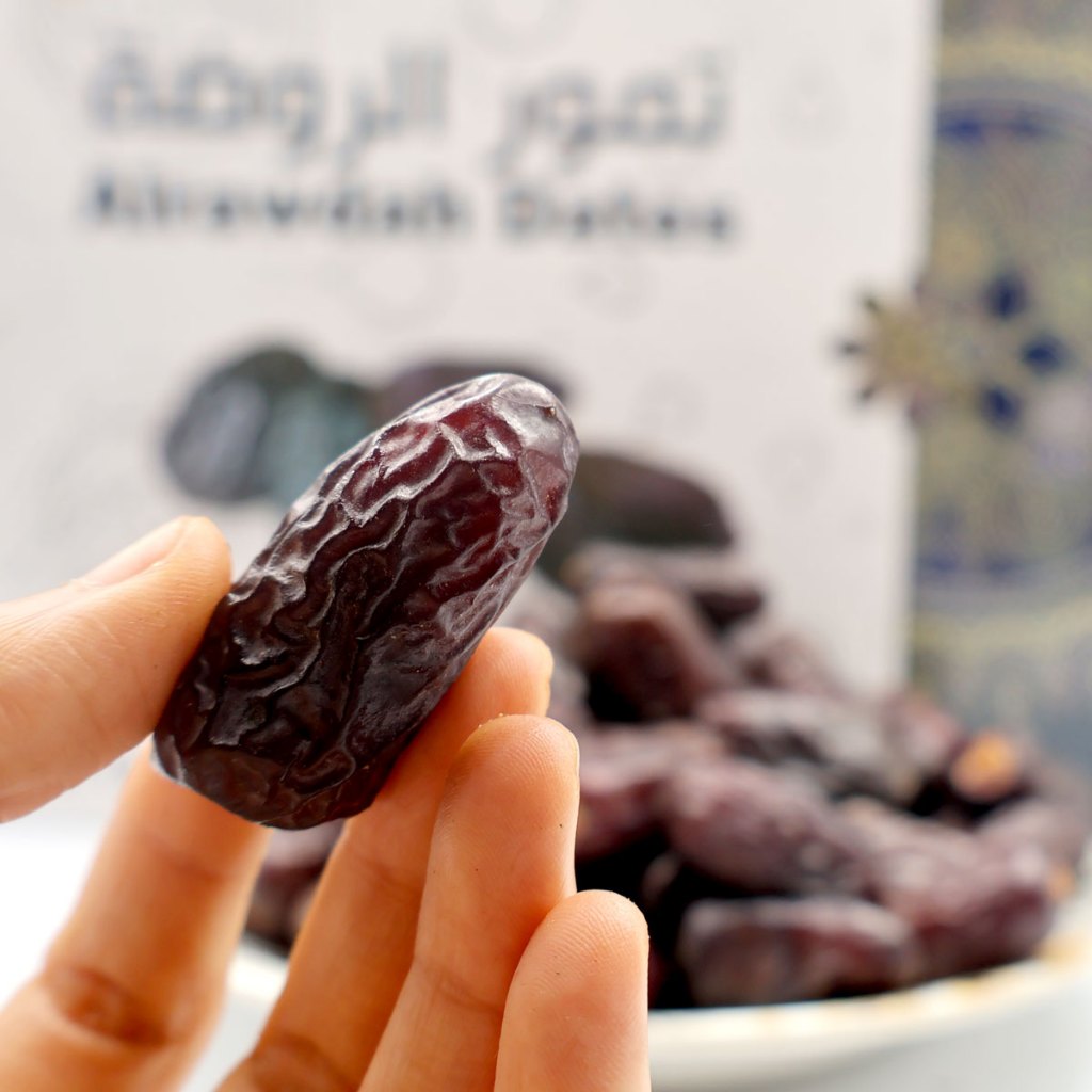 Kurma Safawi JUMBO (200g) A Taste of Saudi Arabia in Every Bite ...