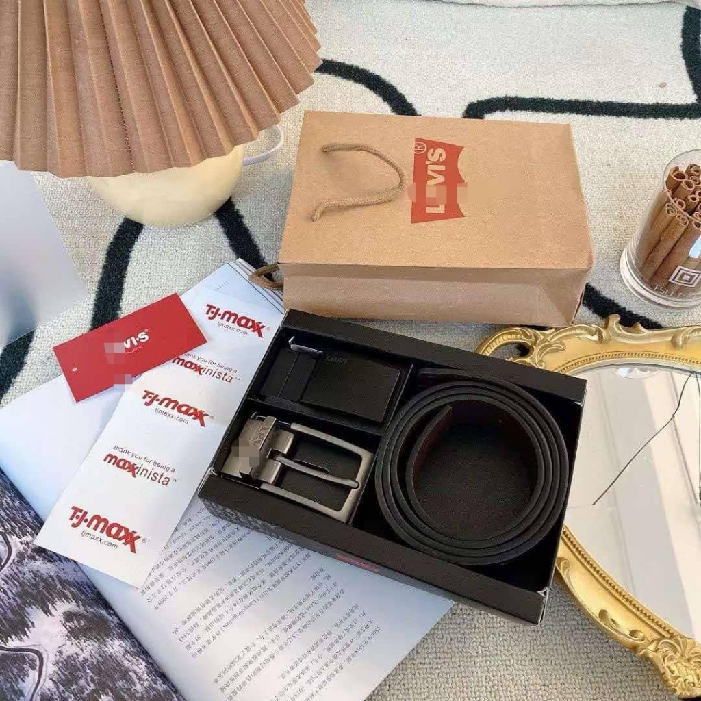 Belt Gift Box Set Men's Belt Gift box includes : 1 Belt + 2BucketHead ...