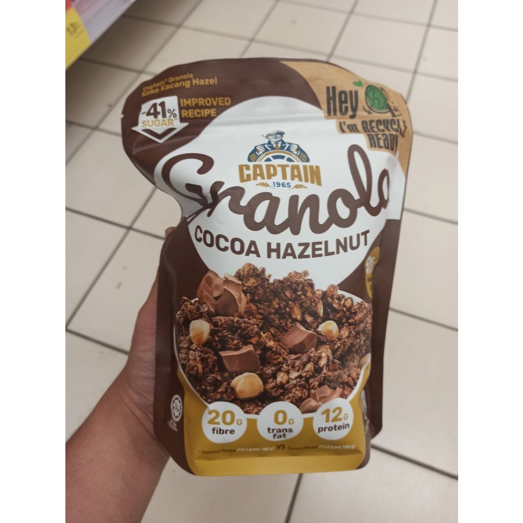 CAPTAIN Granola Assorted Flavour Cocoa Hazelnut Strawberry Yogurt 250g ...