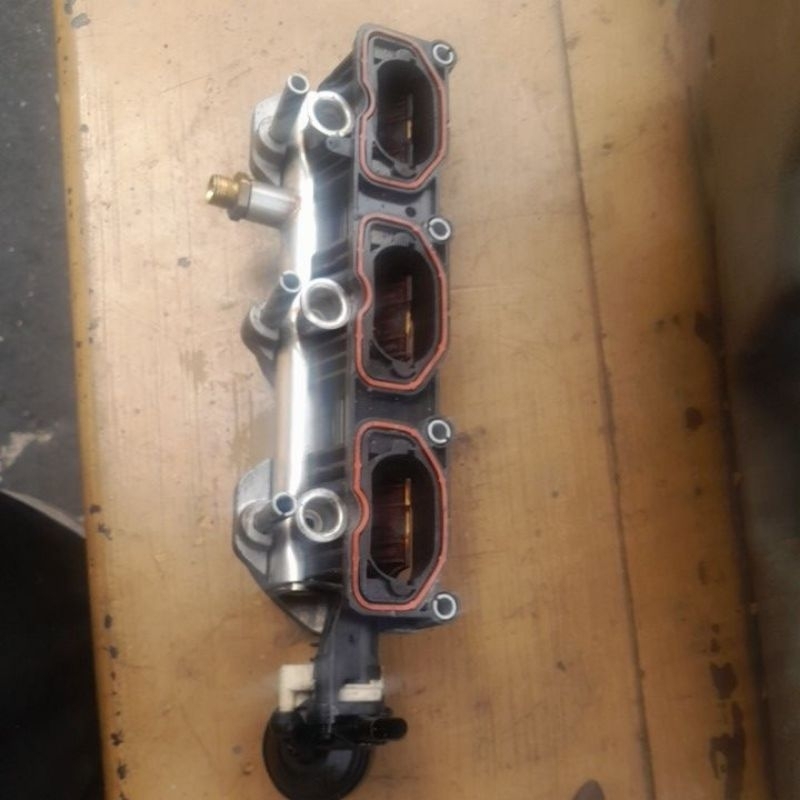 Audi Intake manifold 6 cylinder | Shopee Malaysia