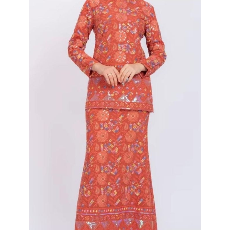 Raya 2025, LARNEY Glory Kurung in orange Brick XL size only.Original ...