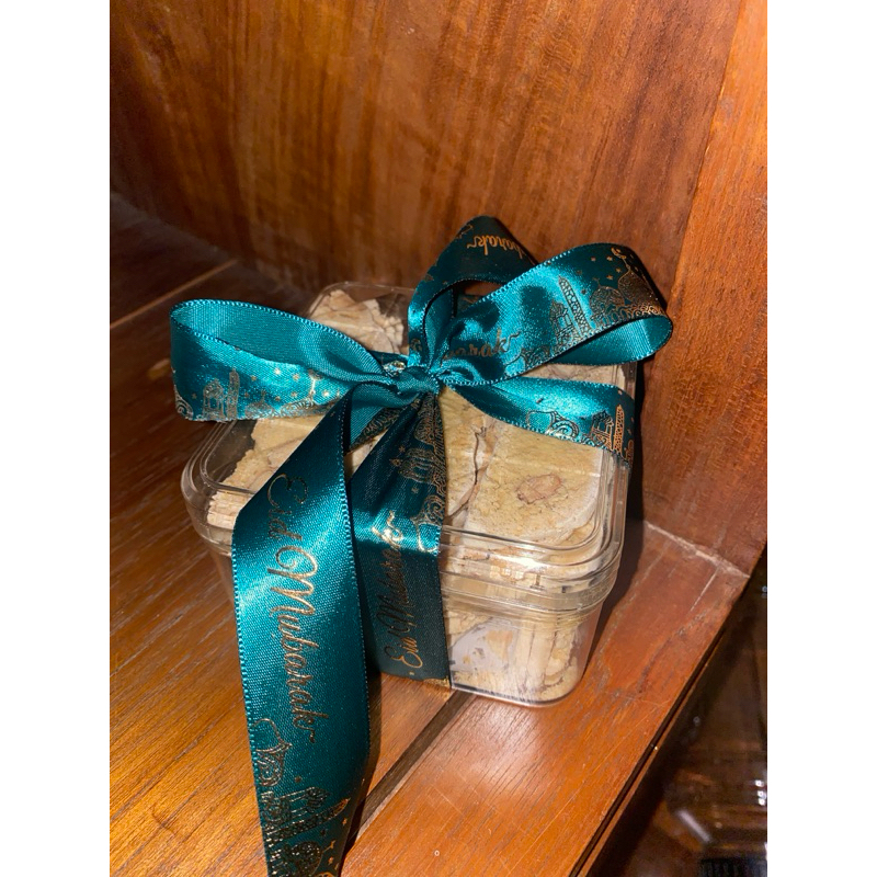 Hampers for Raya Aidilfitri / Kuih Hari Raya / Biscotti / Semperit ...