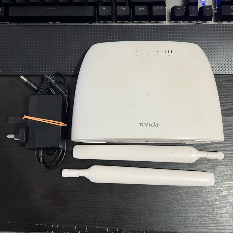 Tenda 4g09 Dual Band 4G+ LTE Router (USED) | Shopee Malaysia