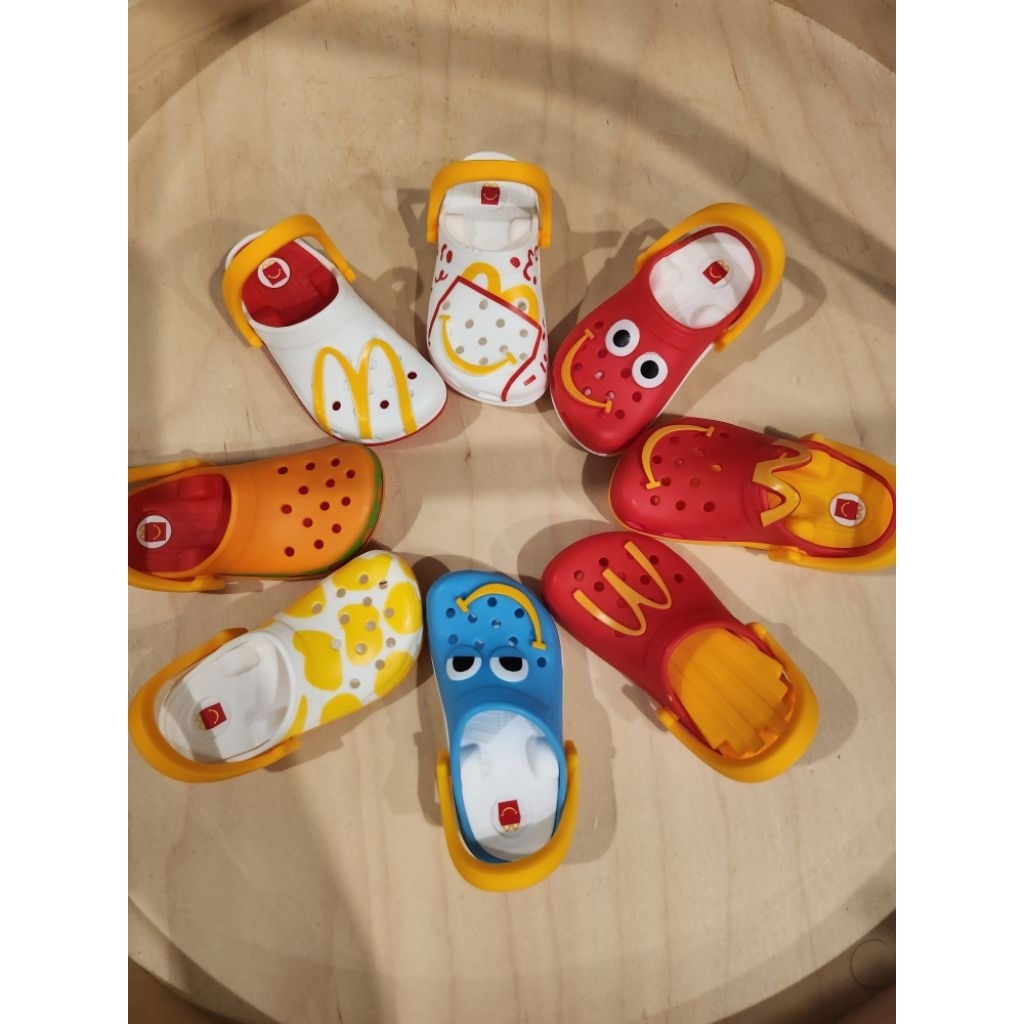 100% Original Mcdonald's Crocs Miniature Keychain Full set (8 units ...