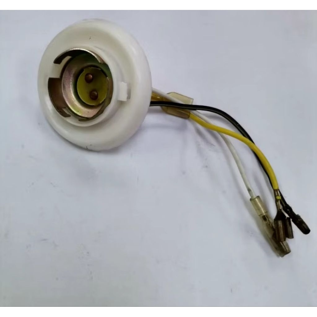 SUZUKI TXR150 PANTHER HEAD LAMP SOCKET | Shopee Malaysia